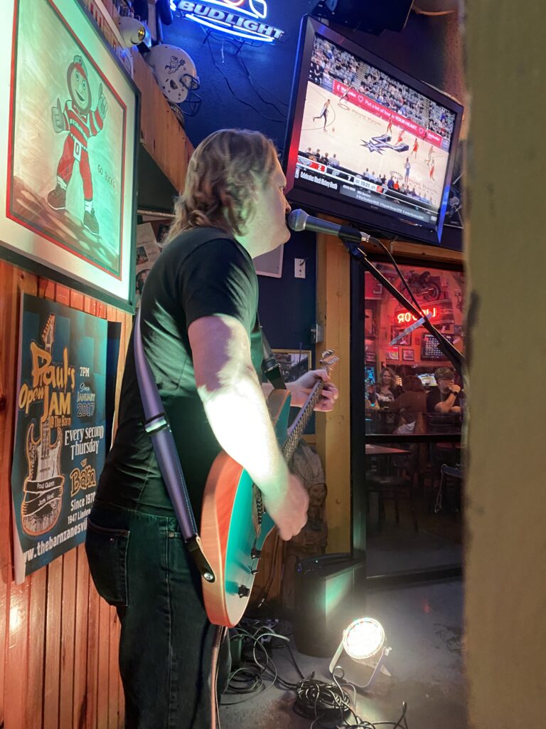 Back at THE BARN w/ All My Rowdy Friends – David Spires